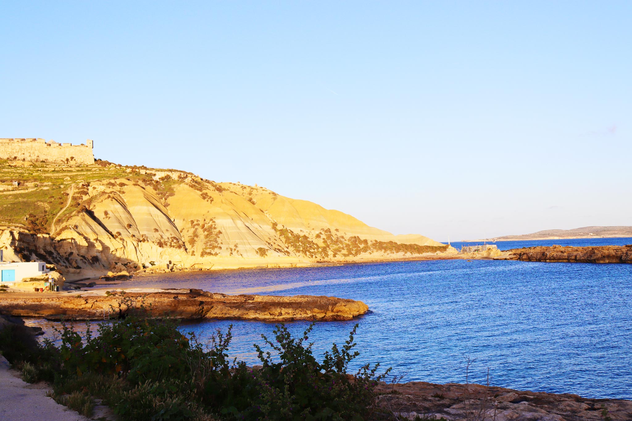 Ix-Xatt l-Ahmar - Travel 2 Gozo